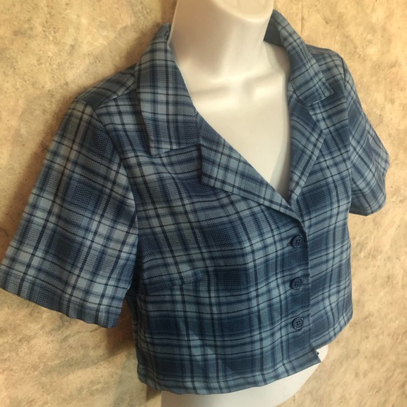 Full Tilt | Tops | Full Tilt Short Sleeve Plaid Cropped Top Blouse ...